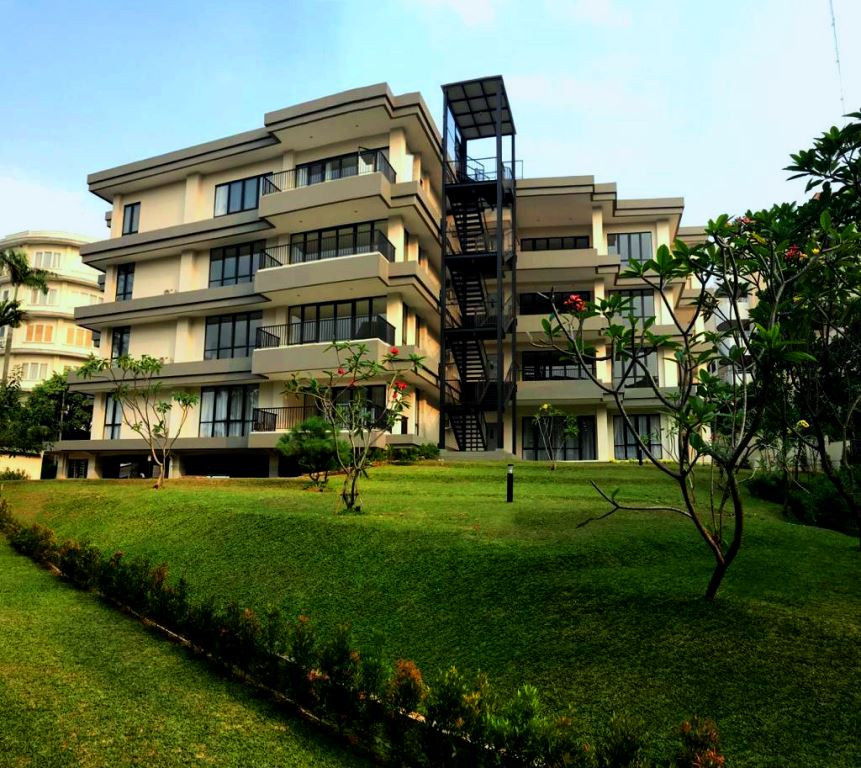 Experience luxury at Executive Paradise Club House Antasari!