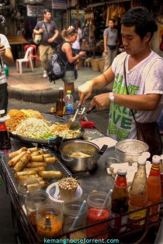 What is a Warung? A Deep Dive into Indonesian Culture
