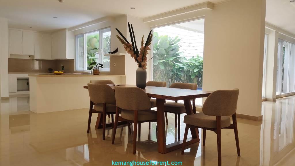 Luxury House for Rent in Executive Paradise Antasari | Call Now!